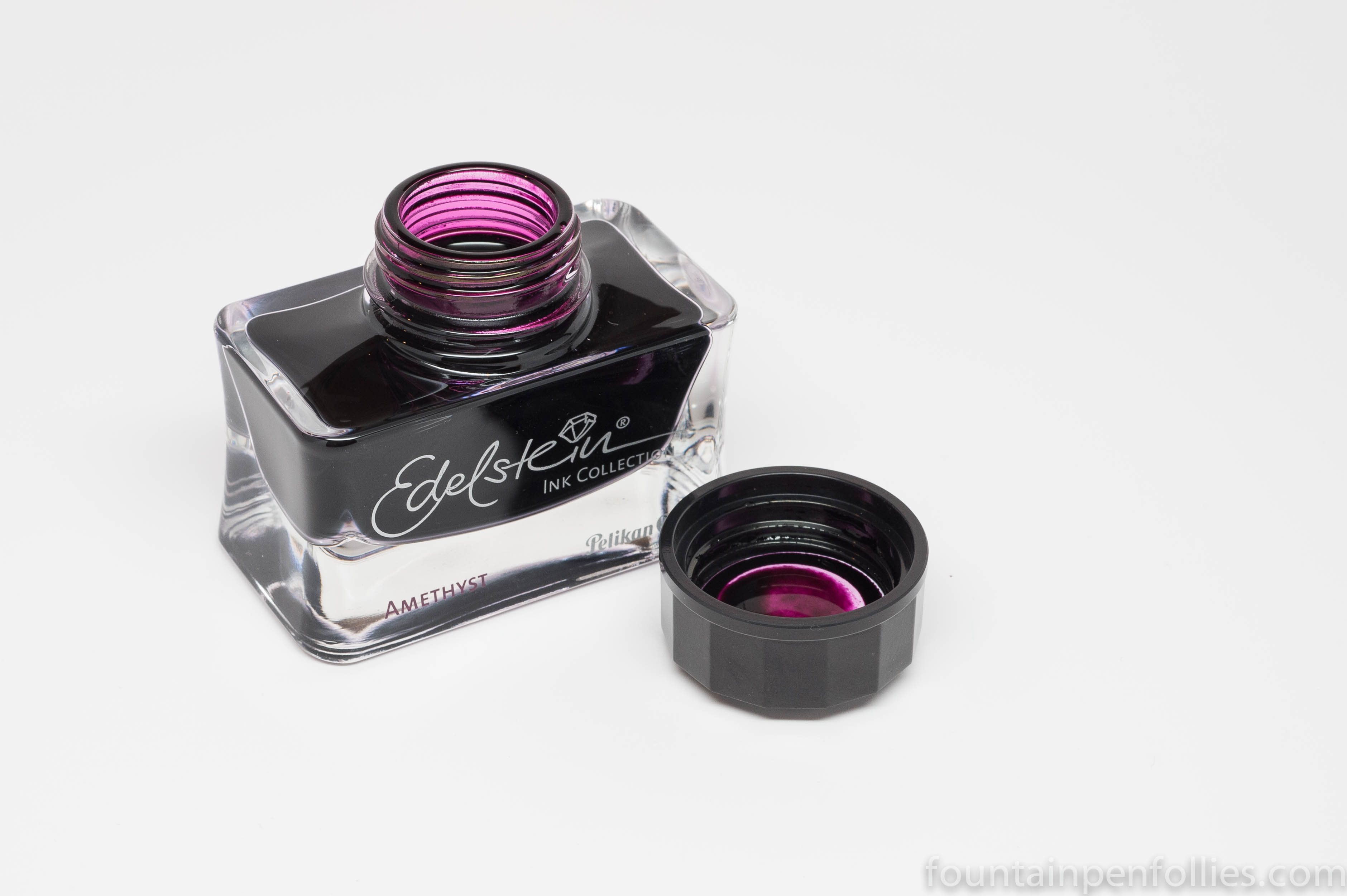 One Minute Ink Review: Pelikan Edelstein Amethyst – Fountain Pen Follies